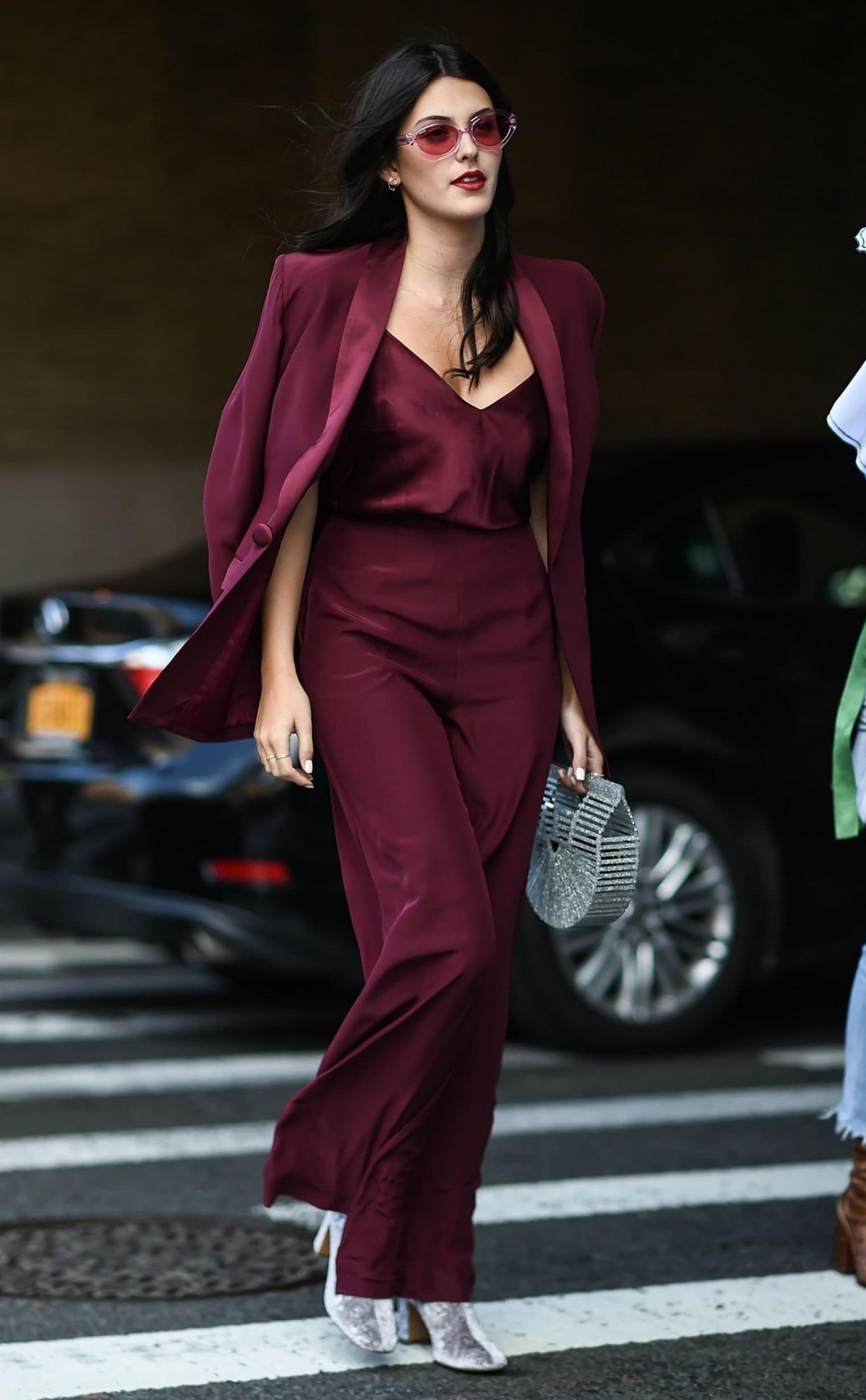 Can I Wear Boots With A Suit: Walkthrough Style Guide 2023 ...